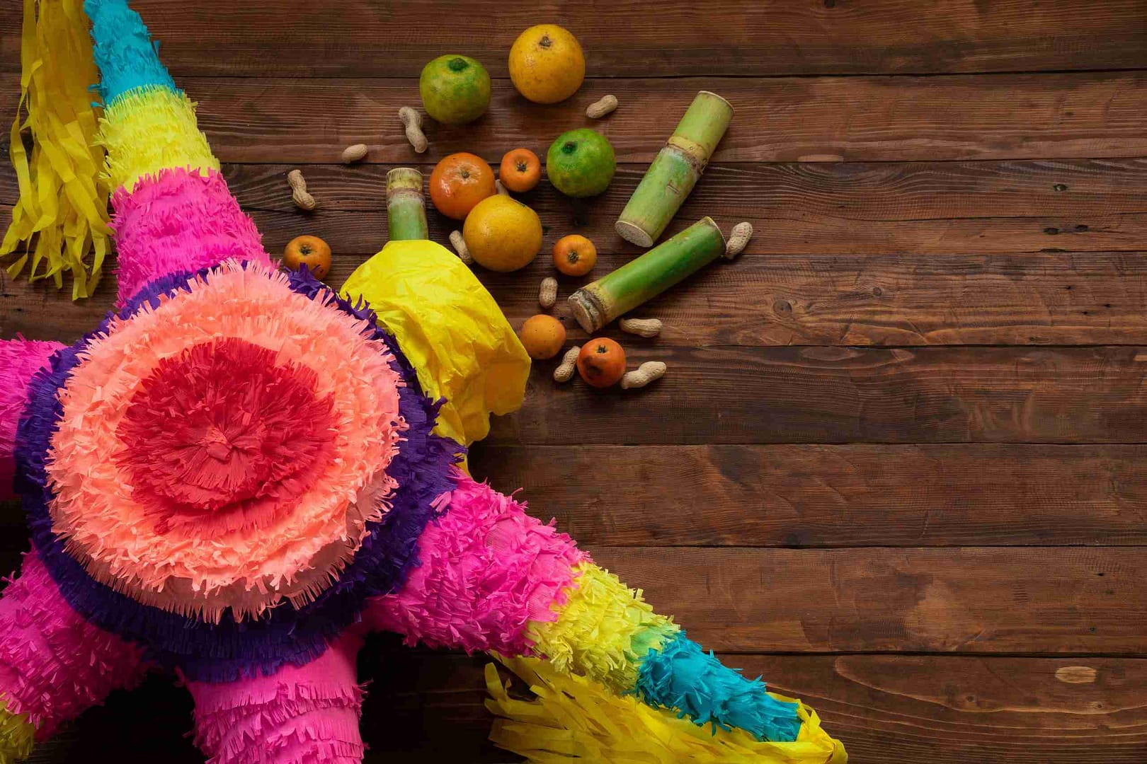 How to Make a Piñata at home (Easy Step-by-Step - Balloon Method ...