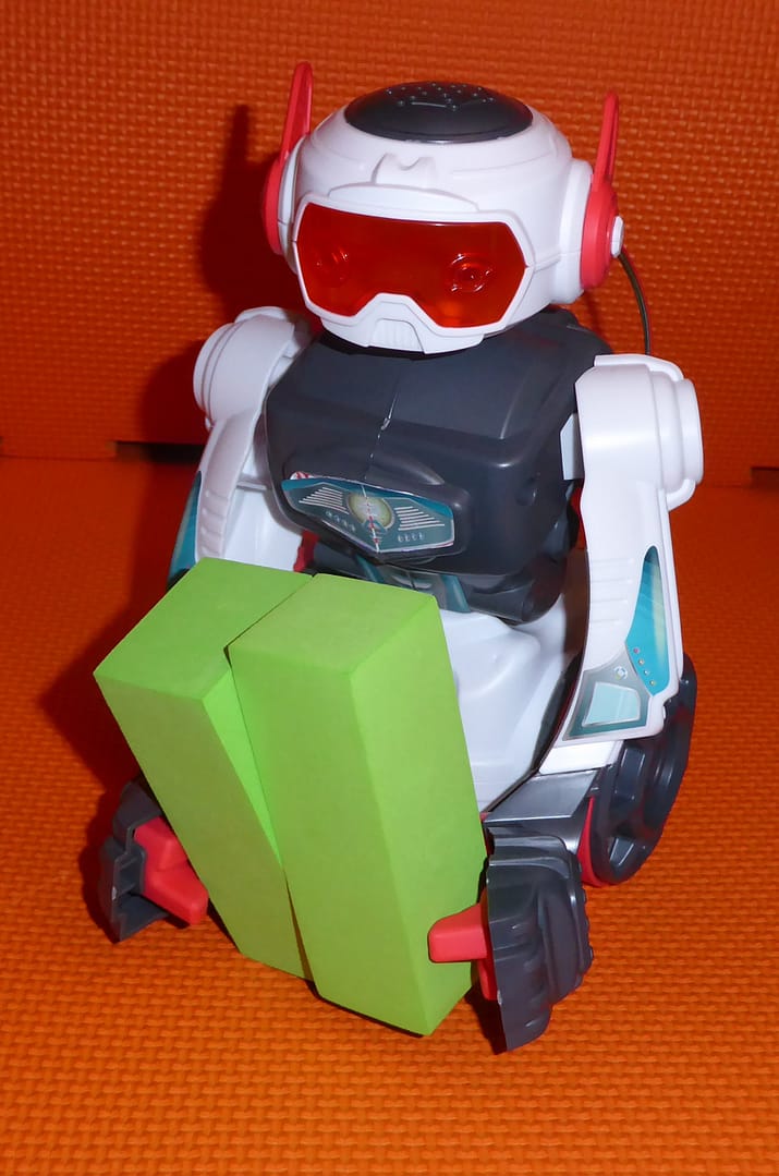 Clementoni Evolution Robot Review: Key Features - Magic Kids Learning