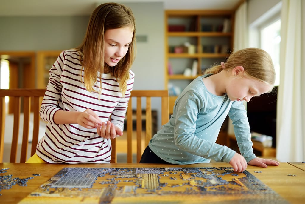 How to introduce puzzles to young children? - Magic Kids Learning